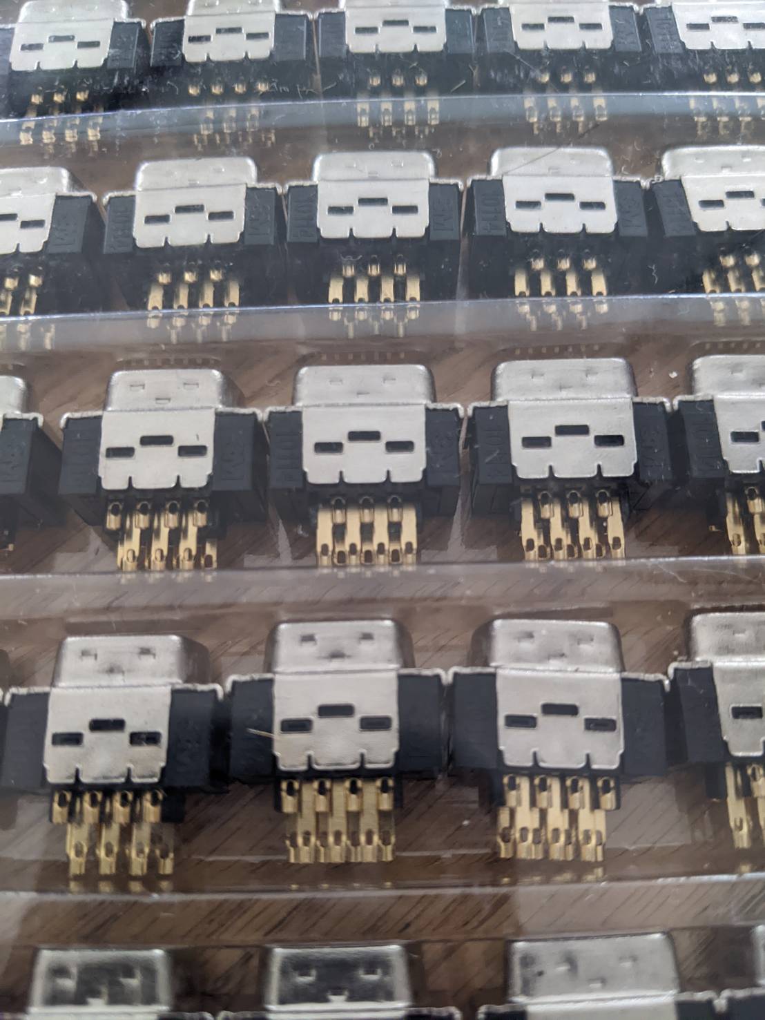 3M 10144-3000PE入荷しました